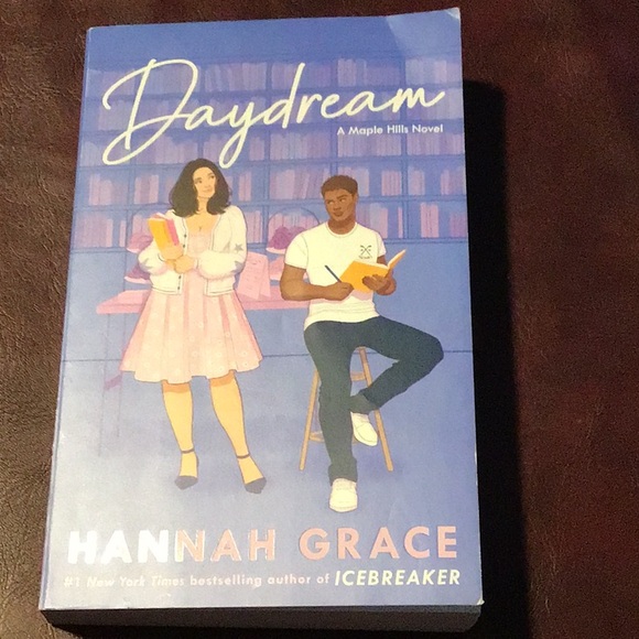 Accents | Daydream By Hannah Grace Novel | Poshmark